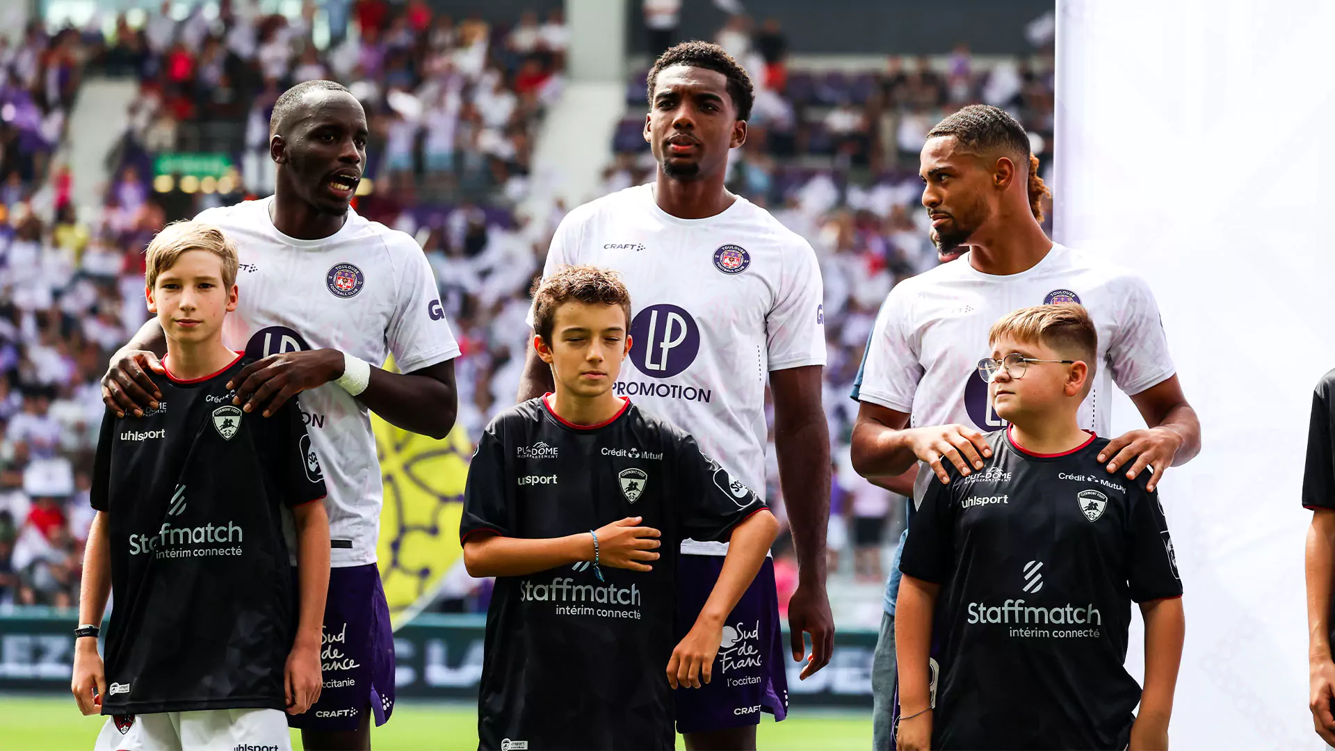 Direction les 8èmes de finale de la CAN 2023 pour Logan Costa, Frank ...