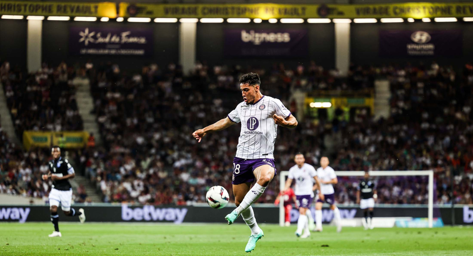 Farès Chaibi élu pépite de la saison en Ligue 1 Uber Eats ! - Toulouse FC