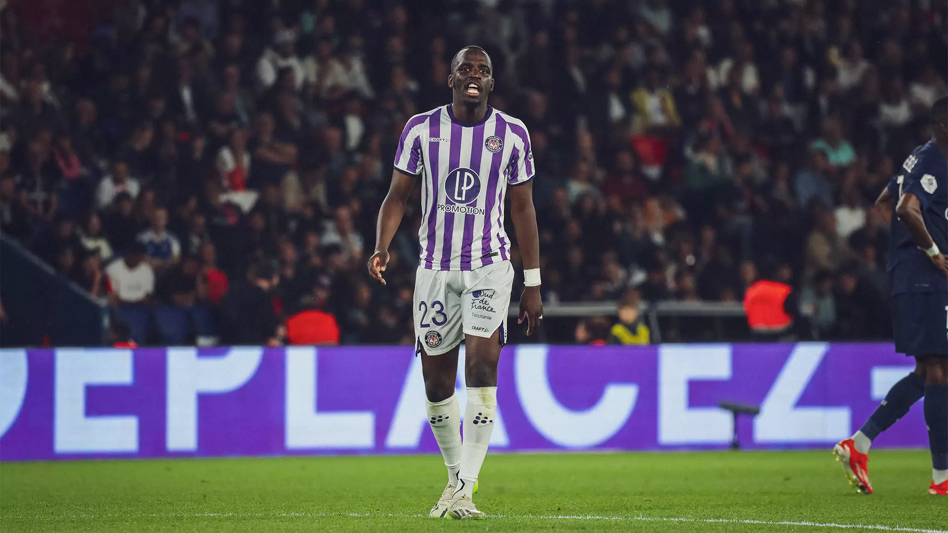 Moussa Diarra, Yann Gboho et C. M. Novell dans le XI-type de la 33ème ...