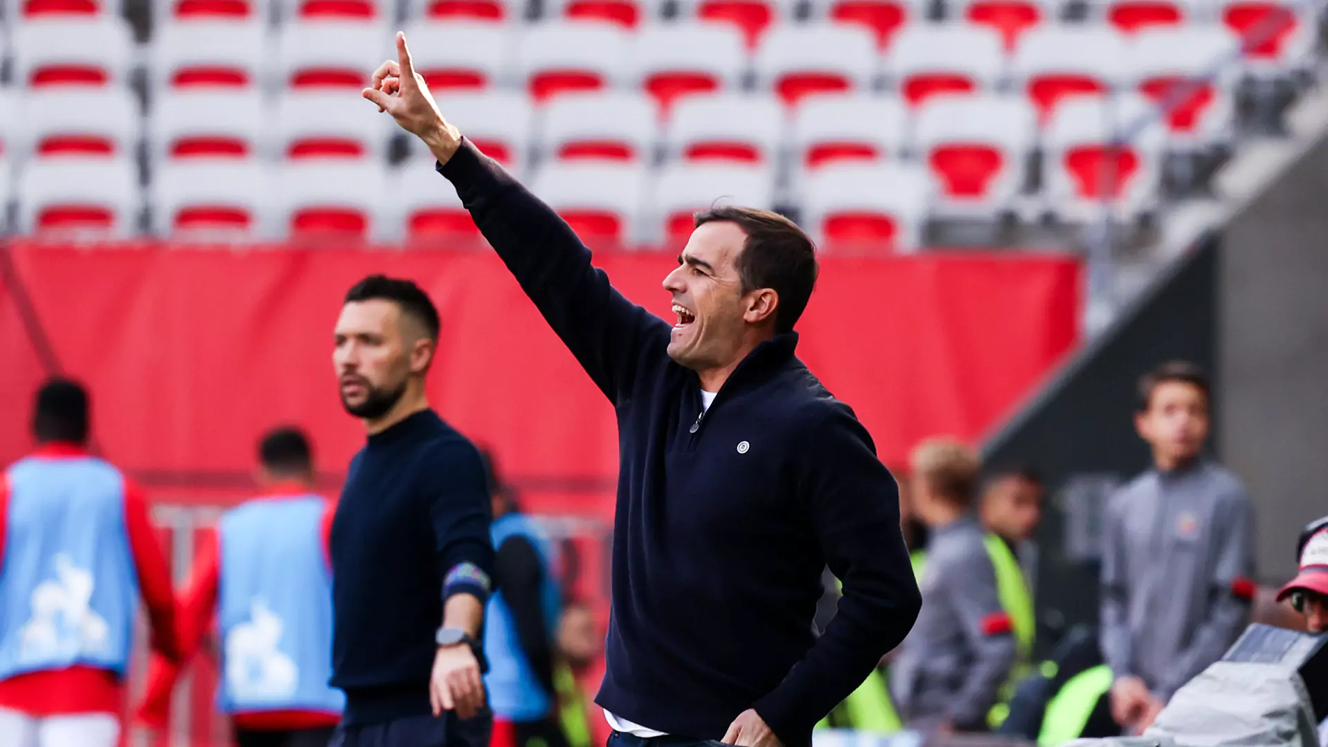 Carles Martinez Novell après OGC Nice/TéFéCé : "Nous devons plus croire ...