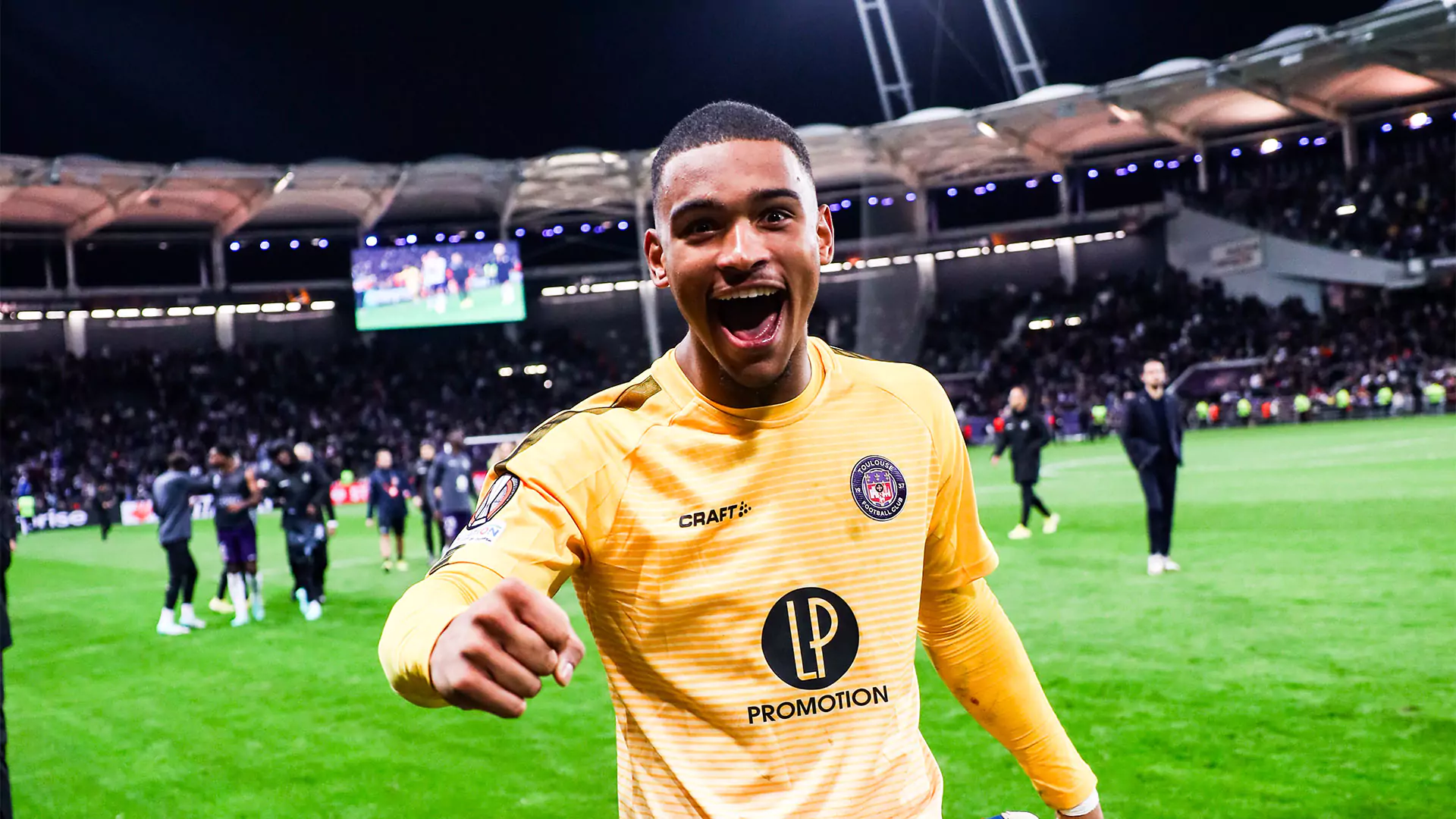 Guillaume Restes élu meilleur gardien de cette mi-saison, Ligue 1 Uber ...