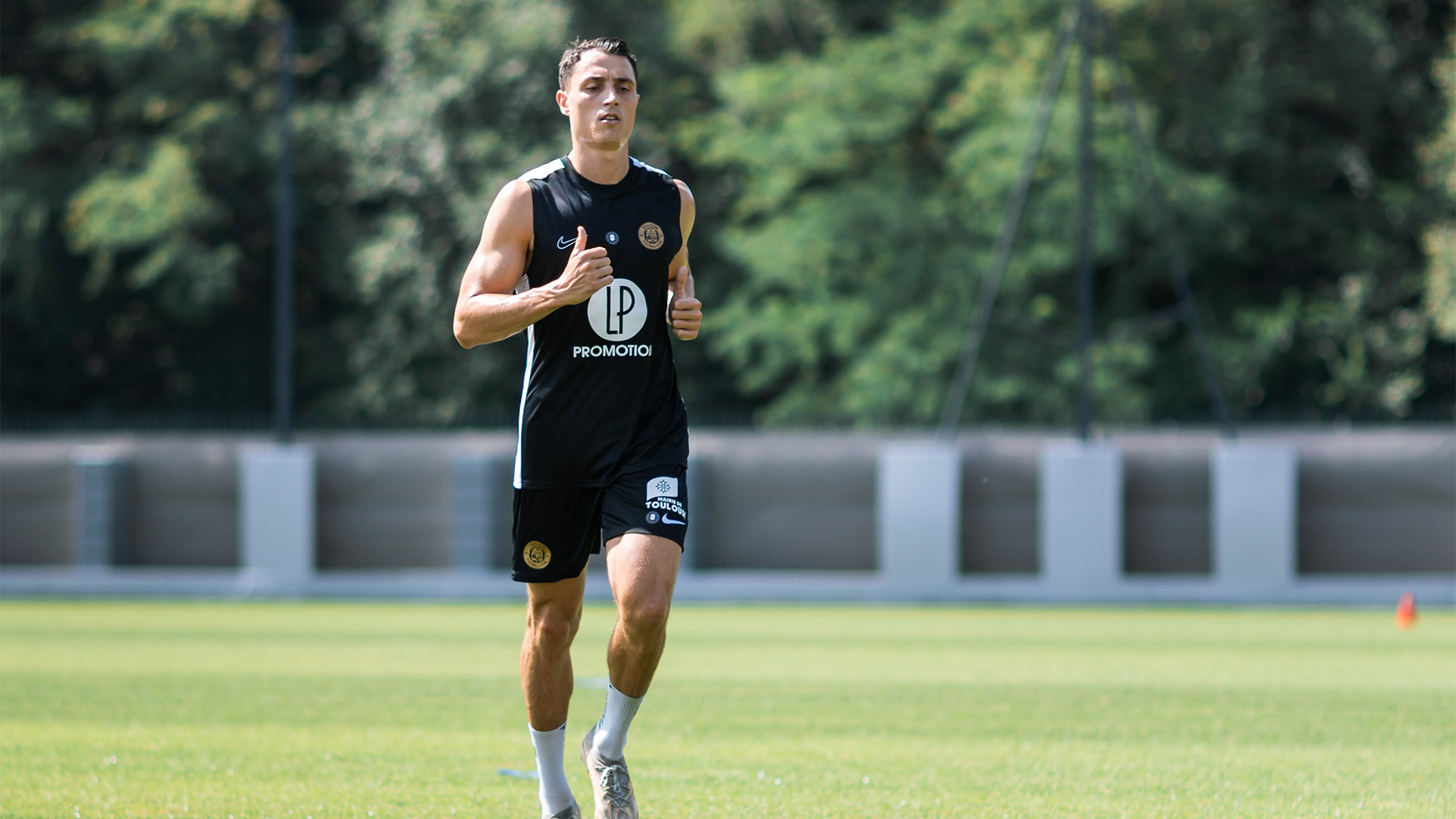 Vincent Sierro de retour à l'entraînement avec le TéFéCé ! - Toulouse FC
