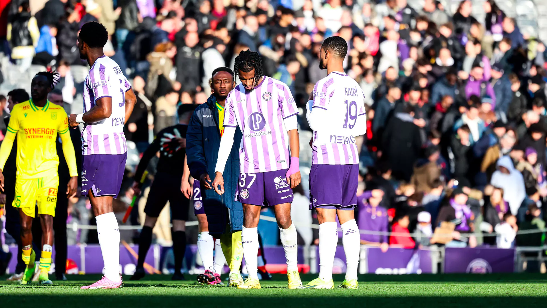 Le résumé vidéo de TéFéCé/FC Nantes, 21ème journée de Ligue 1 Uber Eats ...