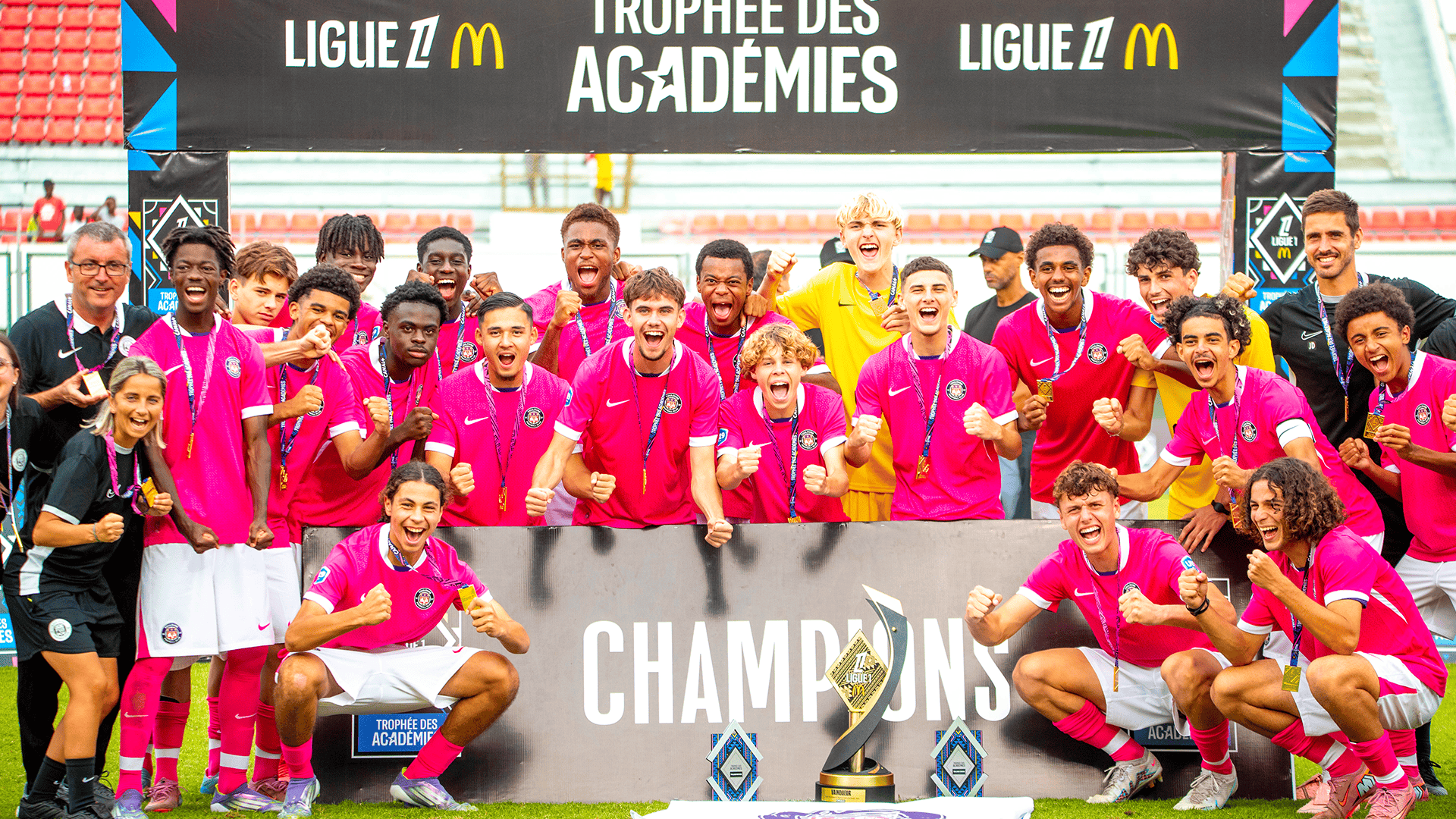 Nos Pitchouns s’adjugent le Trophée des Académies 2025 ! - Toulouse FC
